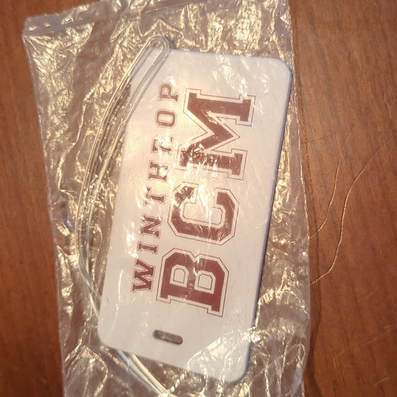 Bags | Winthrop Bcm And Sc Bcm Luggage Tag And Grip It | Poshmark